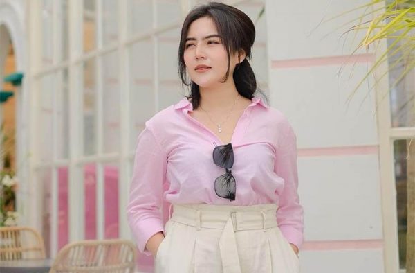 Biografi dan Profil Mareta Angel Lengkap Wikipedia Umur, Agama, Nama ...